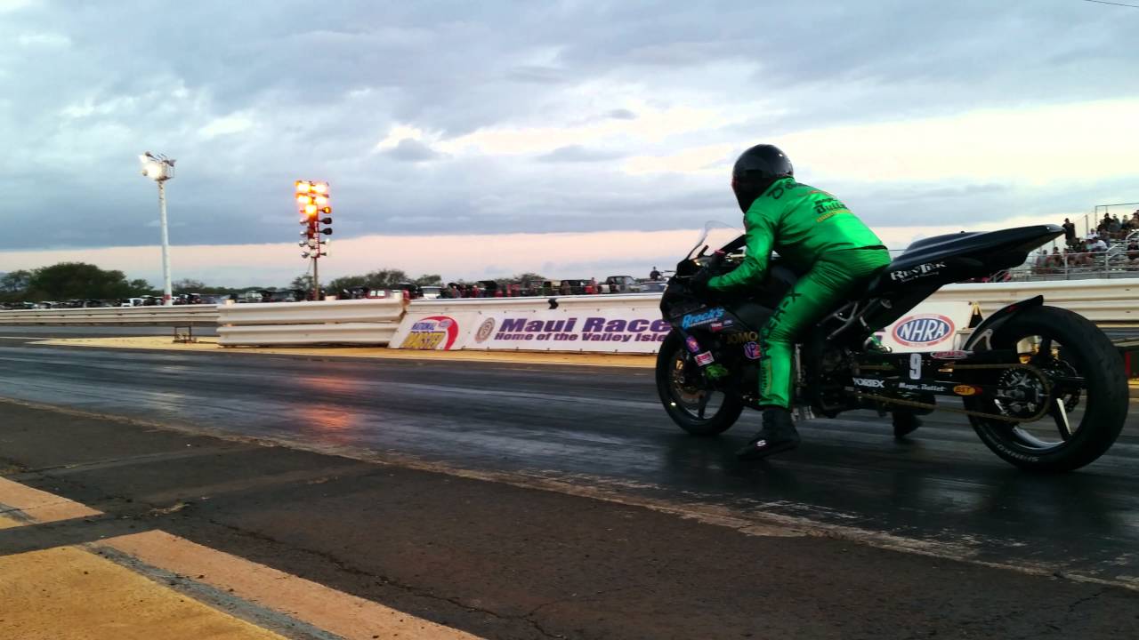 David Debutiaco 8.37 sec pass at Maui Raceway Park 4/23/16 - YouTube