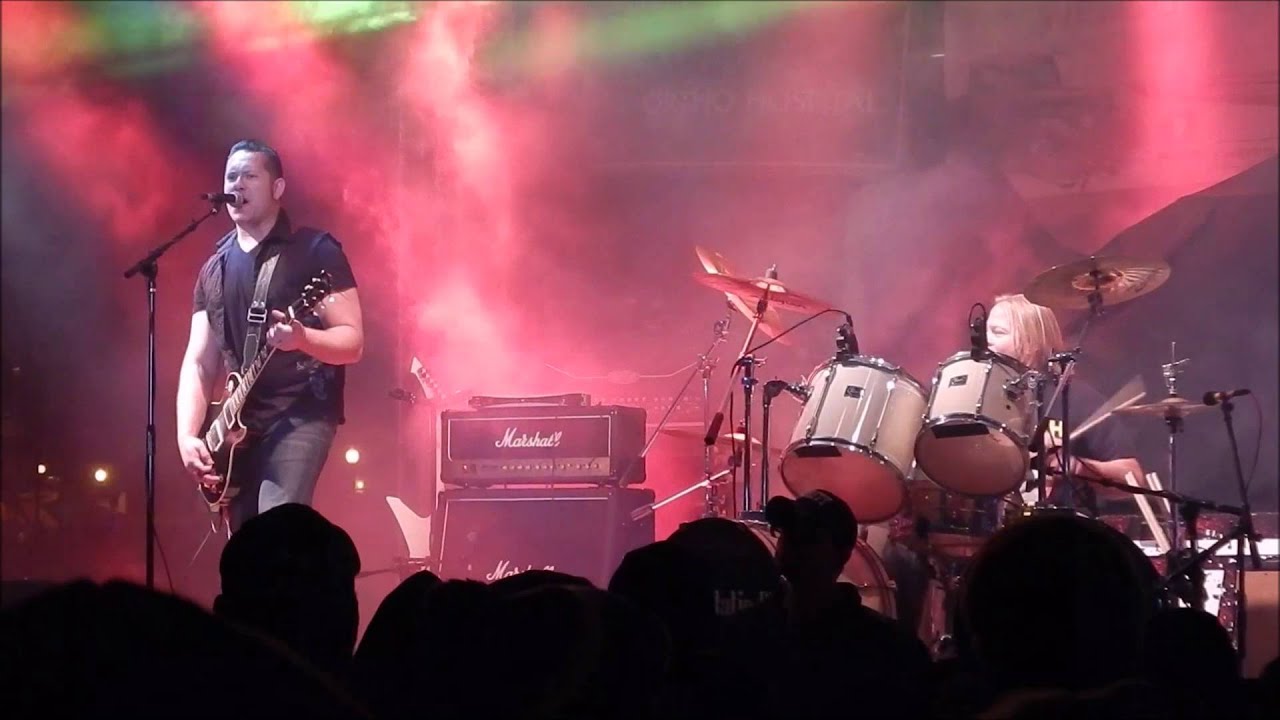 Static Fly LIVE Wondering Why - YouTube
