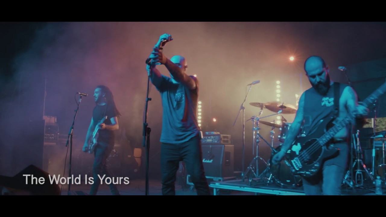 IN SEARCH OF SUN LIVE AT DOWNLOAD 2016 - THE WORLD IS YOURS - YouTube