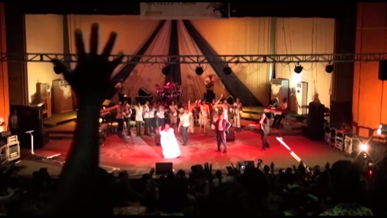 NOELIE TOGO: CONCERT DEDICACE NOUVELLE CHOSE (Le Sang de Jésus) Part1 ...