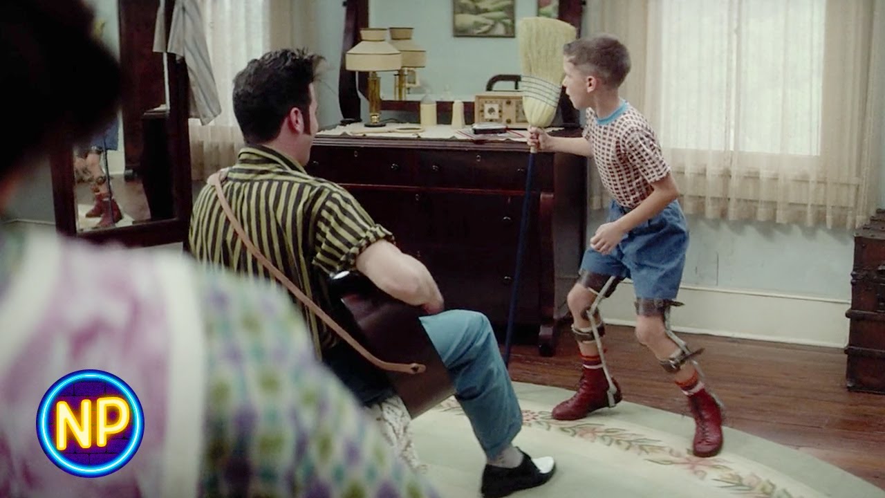 Young Forrest Inspired Elvis' Dancing | Forrest Gump - YouTube