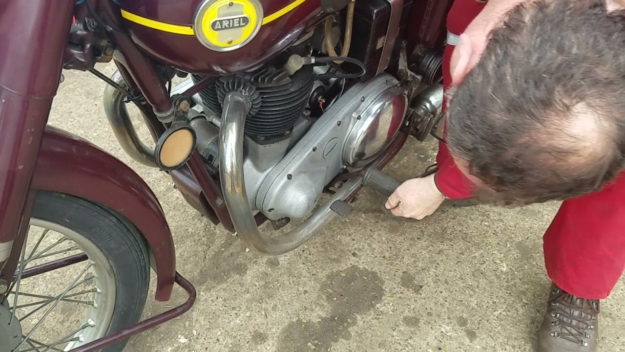 1956 Ariel FH Huntmaster 650 cc at Andy Tiernans #07737ARL - YouTube