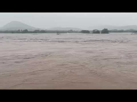 Río Baluarte a su máximo en Rosario - YouTube
