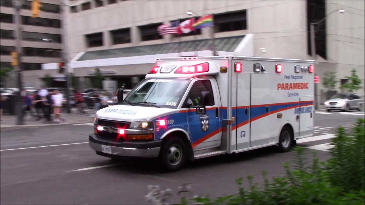 Peel Regional Paramedics EMS Unit 3430 Transporting - YouTube