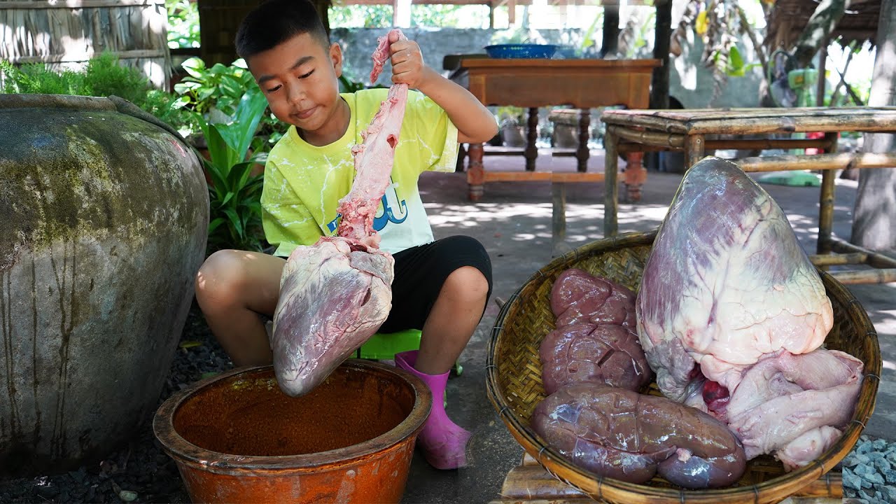 Yummy beef heart, beef kidneys cooking with skills - Chef Seyhak - YouTube