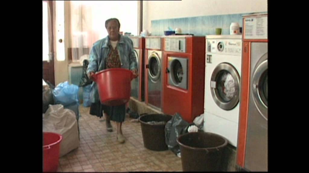 Uit het rijke archief: Wassalon Joke - YouTube