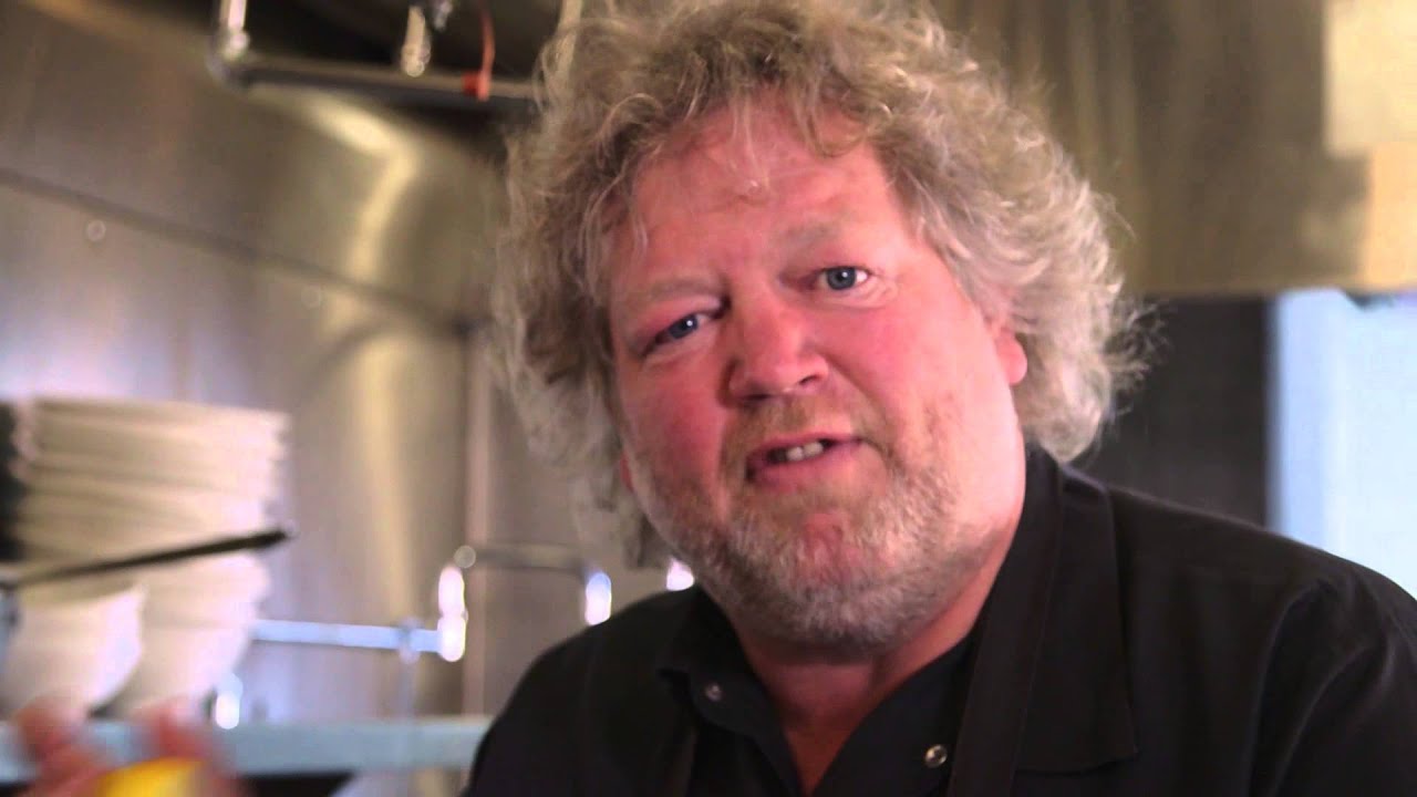 Chef Tom Douglas: How to Make a Teriyaki Shrimp Stir-fry - YouTube