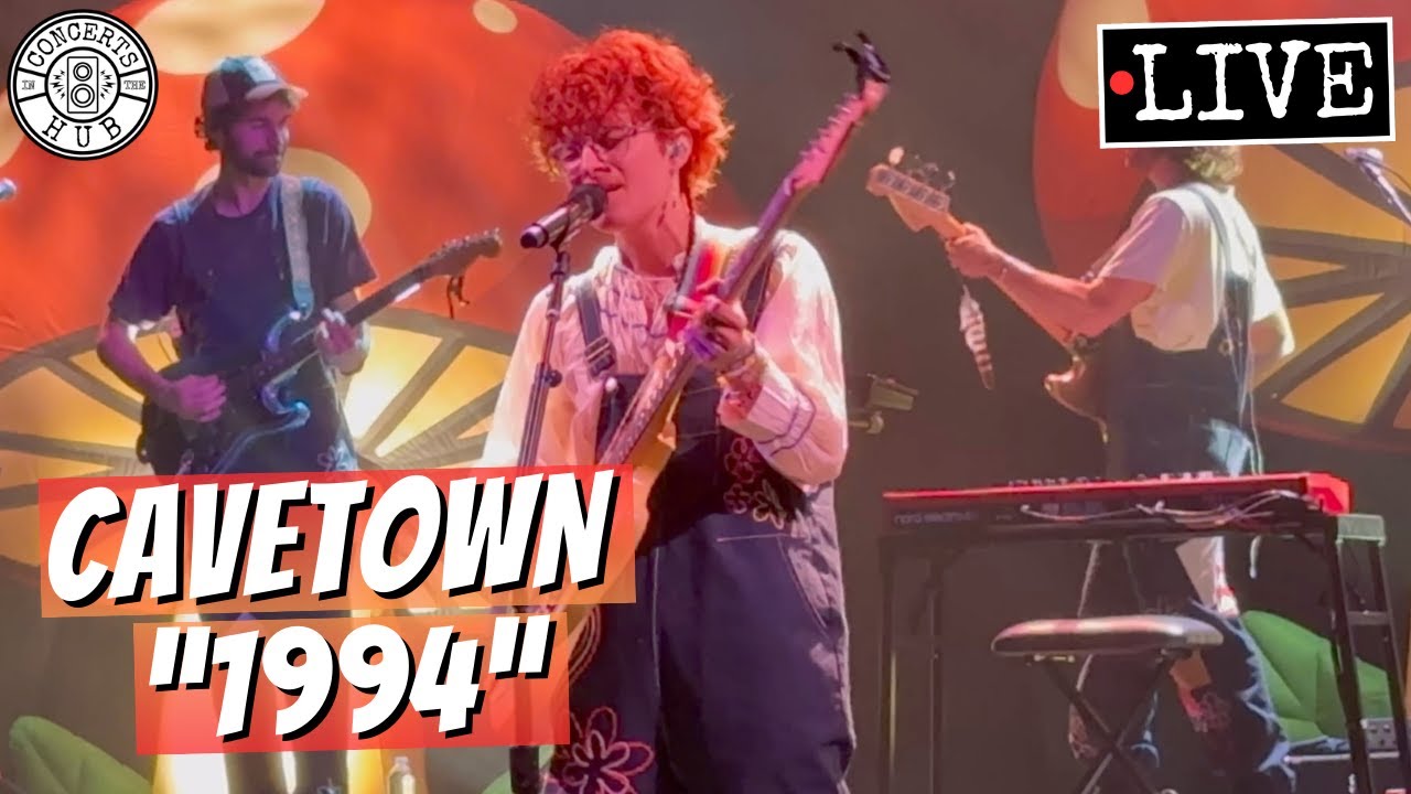 Cavetown "1994" LIVE - YouTube