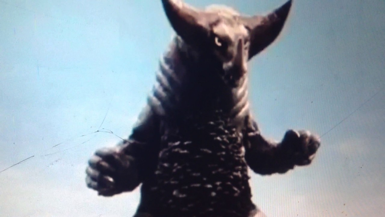 Gomora roar - YouTube