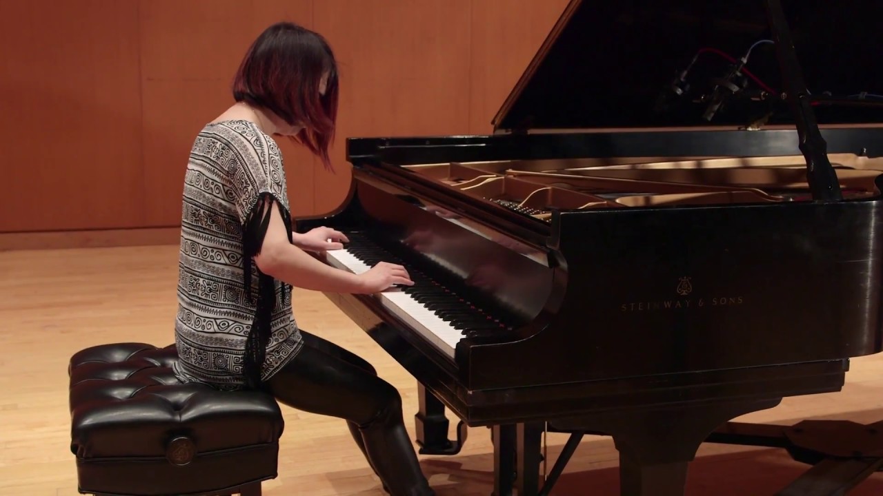 Shuai Wang performs Reverie by Andrew Rindfleisch - YouTube
