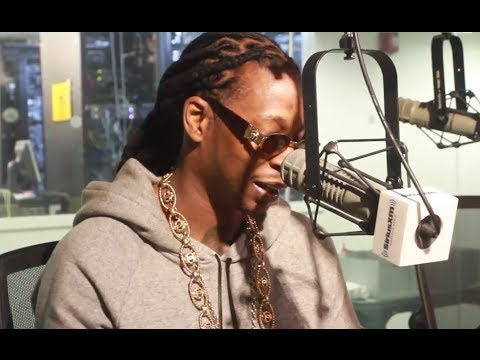Funny 2 Chainz Interview!!!!!! HILARIOUS MUST SEE [2015] - YouTube
