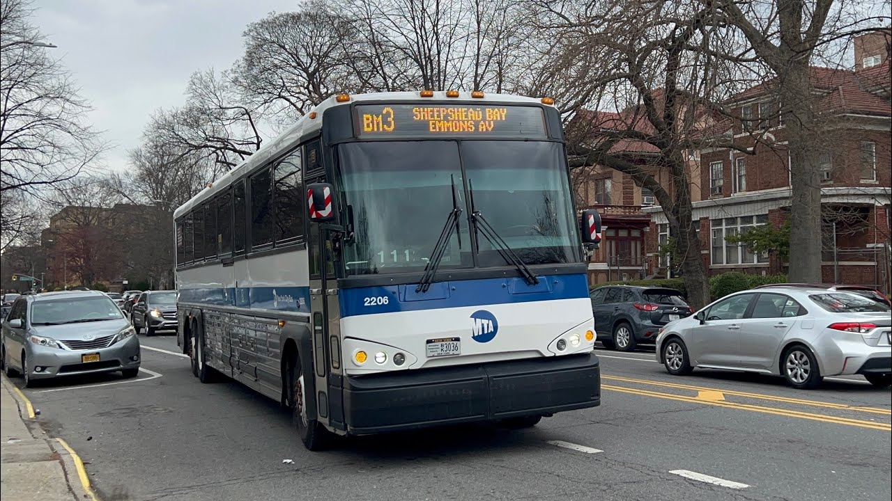 MTA Bus Company 2008-09 MCI D4500CT Commuter Coach 2206 on Route BM3 ...