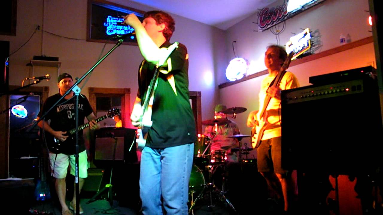 Mid Life Crisis Band 08-27-2011, V1 (Video by Tom Messner).MP4 - YouTube