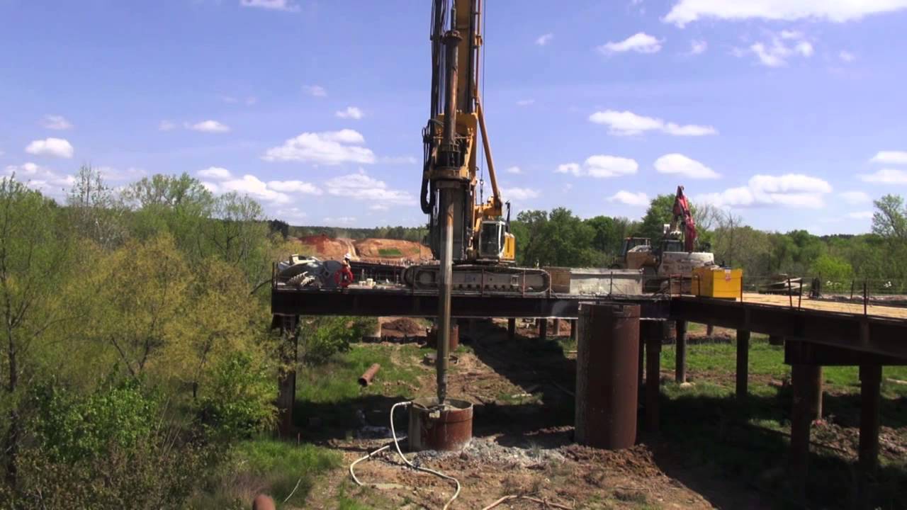 Drilling at Fall Line Freeway - YouTube