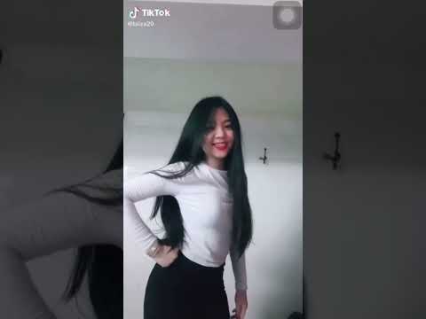Cute Cambodia girl Bii Za Dance In TikTok - YouTube