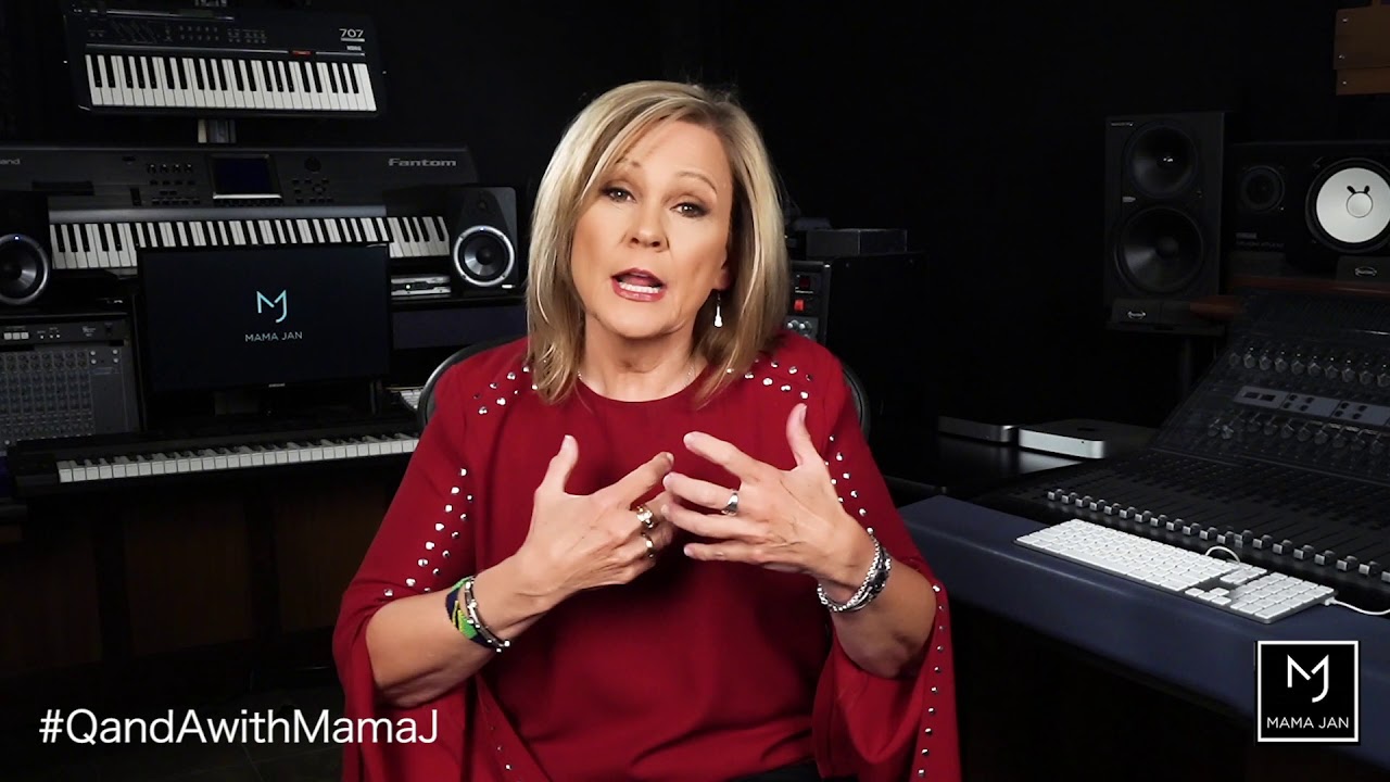 Leading Worship vs Popular Artistry - Mama Jan Smith - YouTube