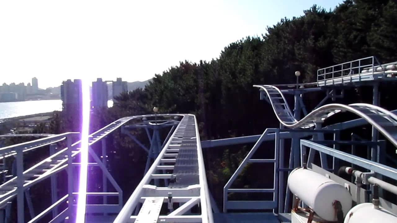 Busan-MEWORLD "DIVING COASTER" ON-RIDE VIDEO - YouTube
