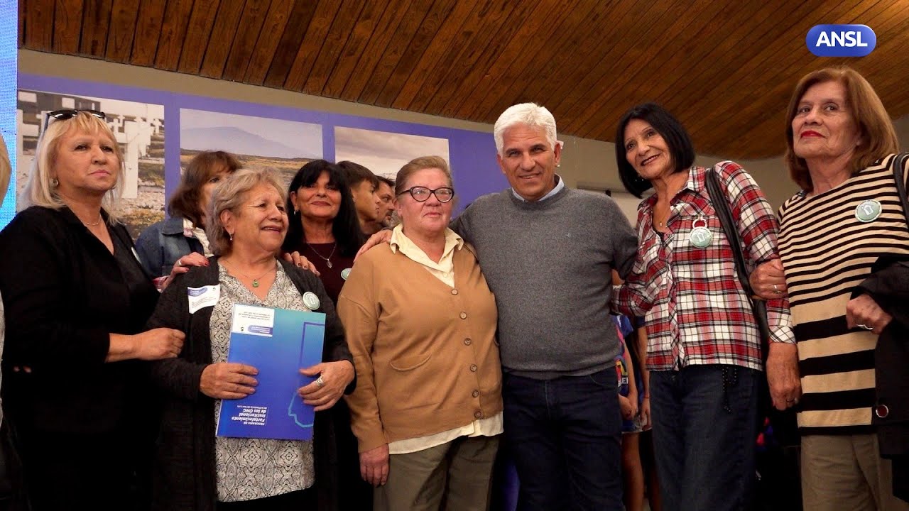 Claudio Poggi, gobernador de San Luis ONG - YouTube