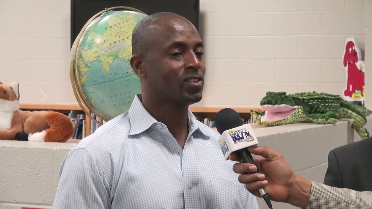 NFL Player Dwayne Harper visits Orangeburg Leadership Academy - YouTube