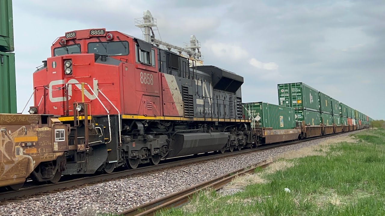 UP 2726 Leads A Stacker with CN DPU on 5/13/23 - YouTube