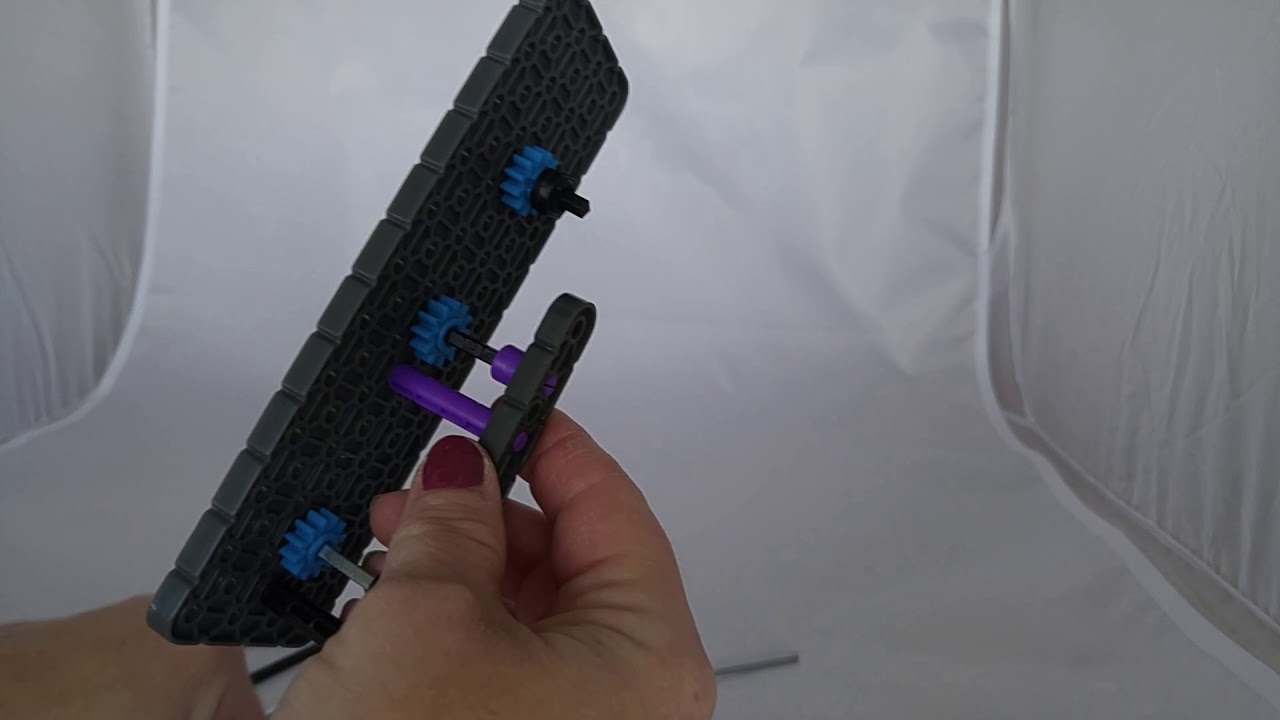 Vex IQ Shafts, Gears and Lock Plates - YouTube