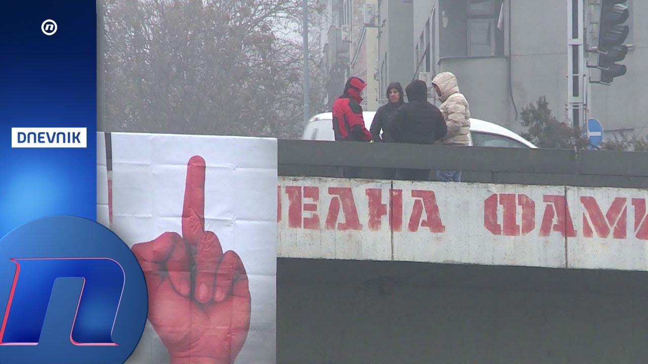 Srednji prst poruka vlasti studentima, prosveti, advokatima i ostalim ...