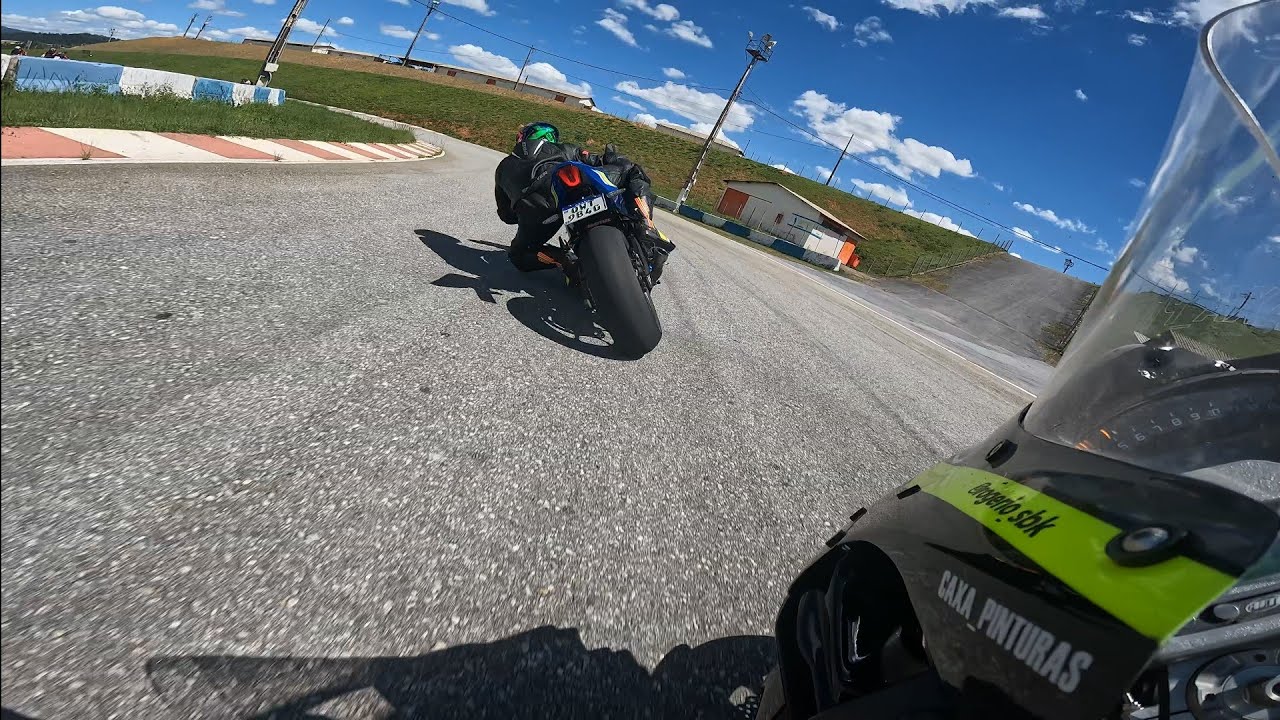 TRACK DAY DE KAWASAKI NINJA ZX10R NO MEGA SPACE 🔥 - YouTube