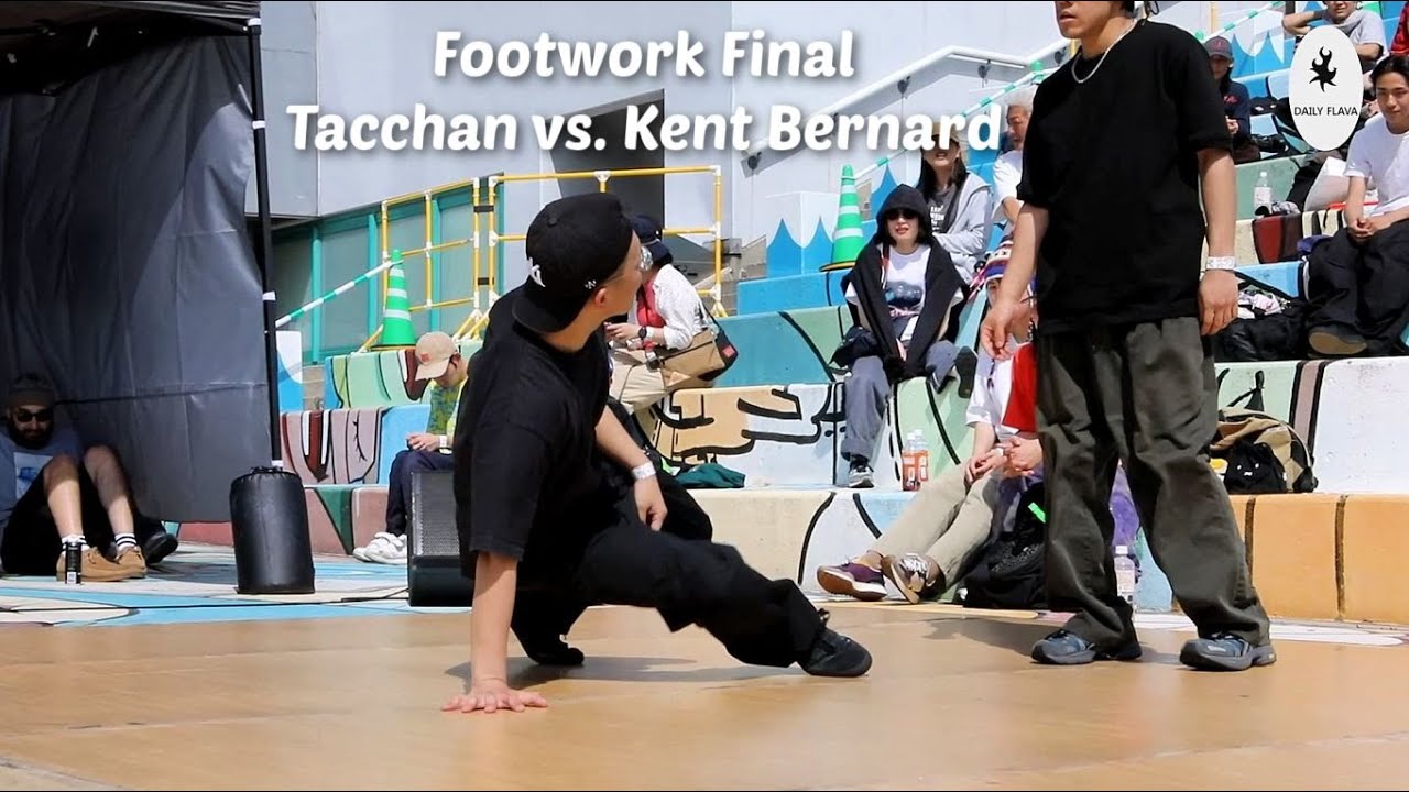 Final. Tacchan vs. Kent Bernard. Footwork battle. Street Flava (Kansai ...
