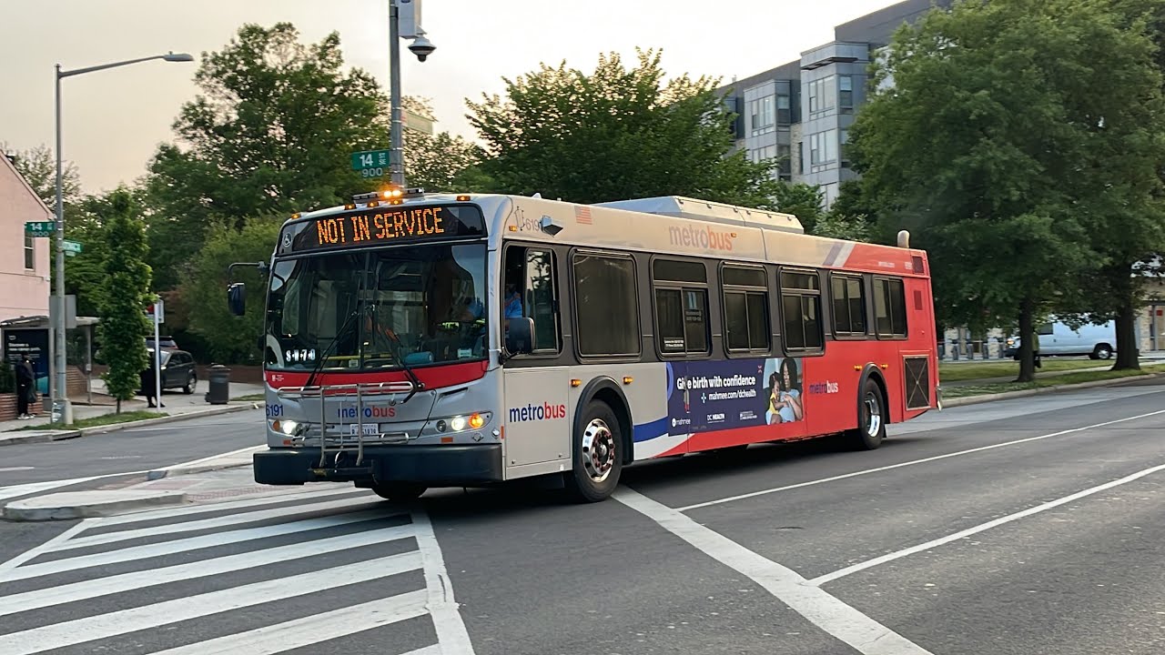 (Exclusive) WMATA Metrobus: 2006 New Flyer D40LFR #6191 on Route M6 ...