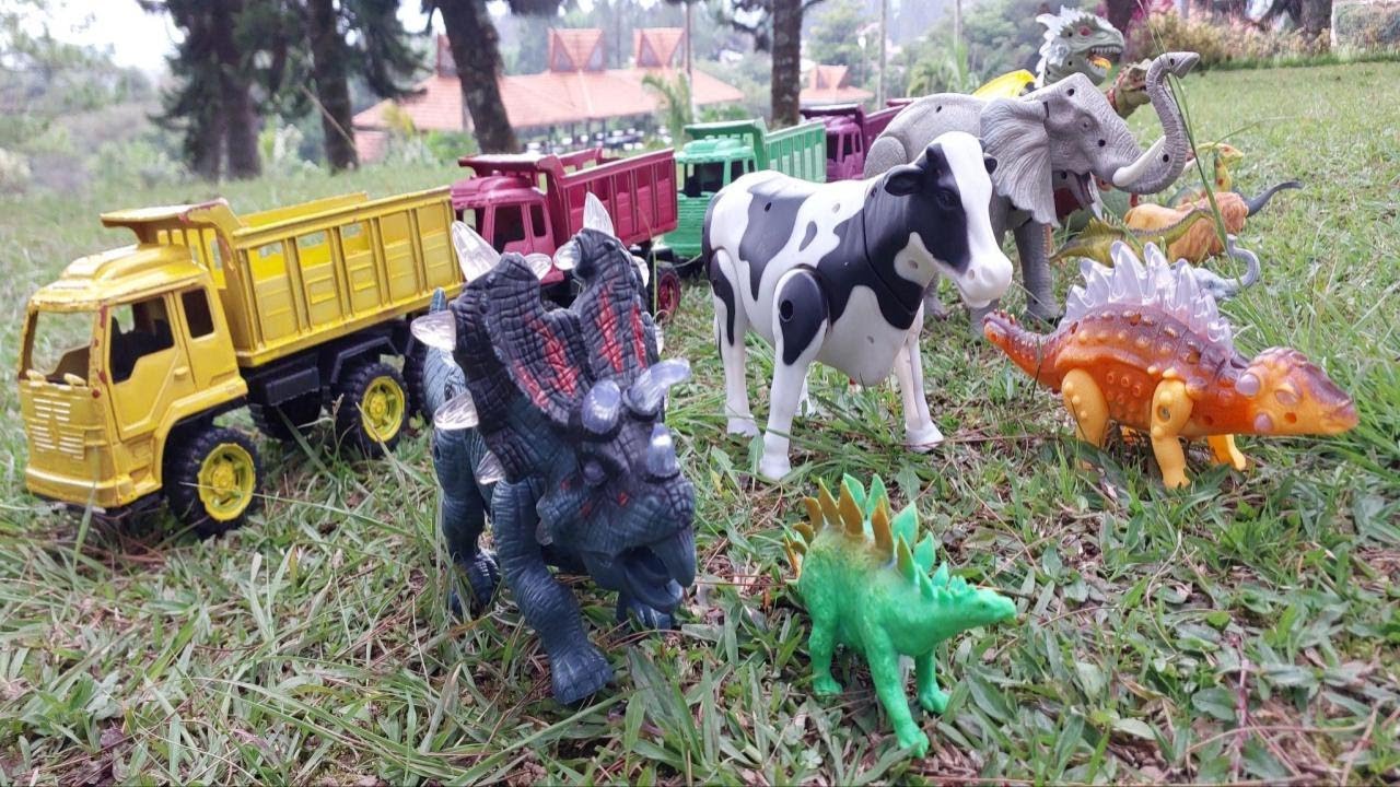 hunting found jurassic world evolution 2 t-rex cow elephant ...