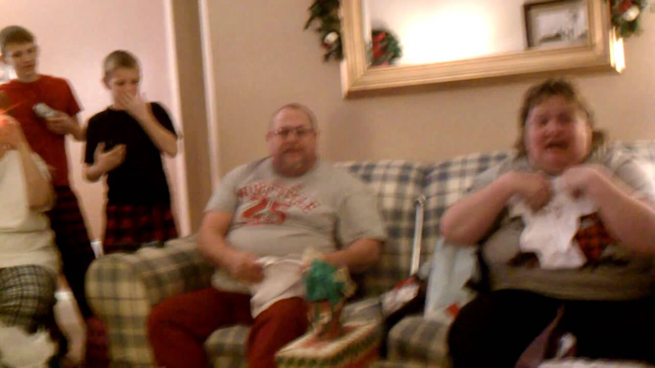 Parents finding out they're grandparents - YouTube