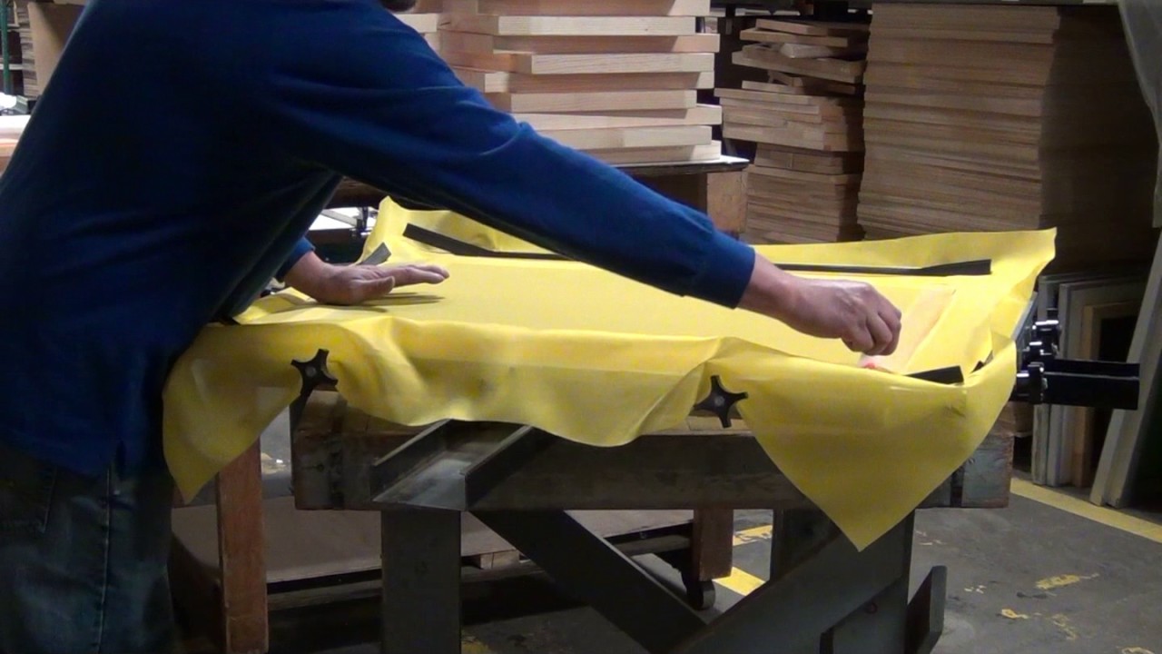 Easy-Stretch Manual Tabletop Screen Stretching System - YouTube