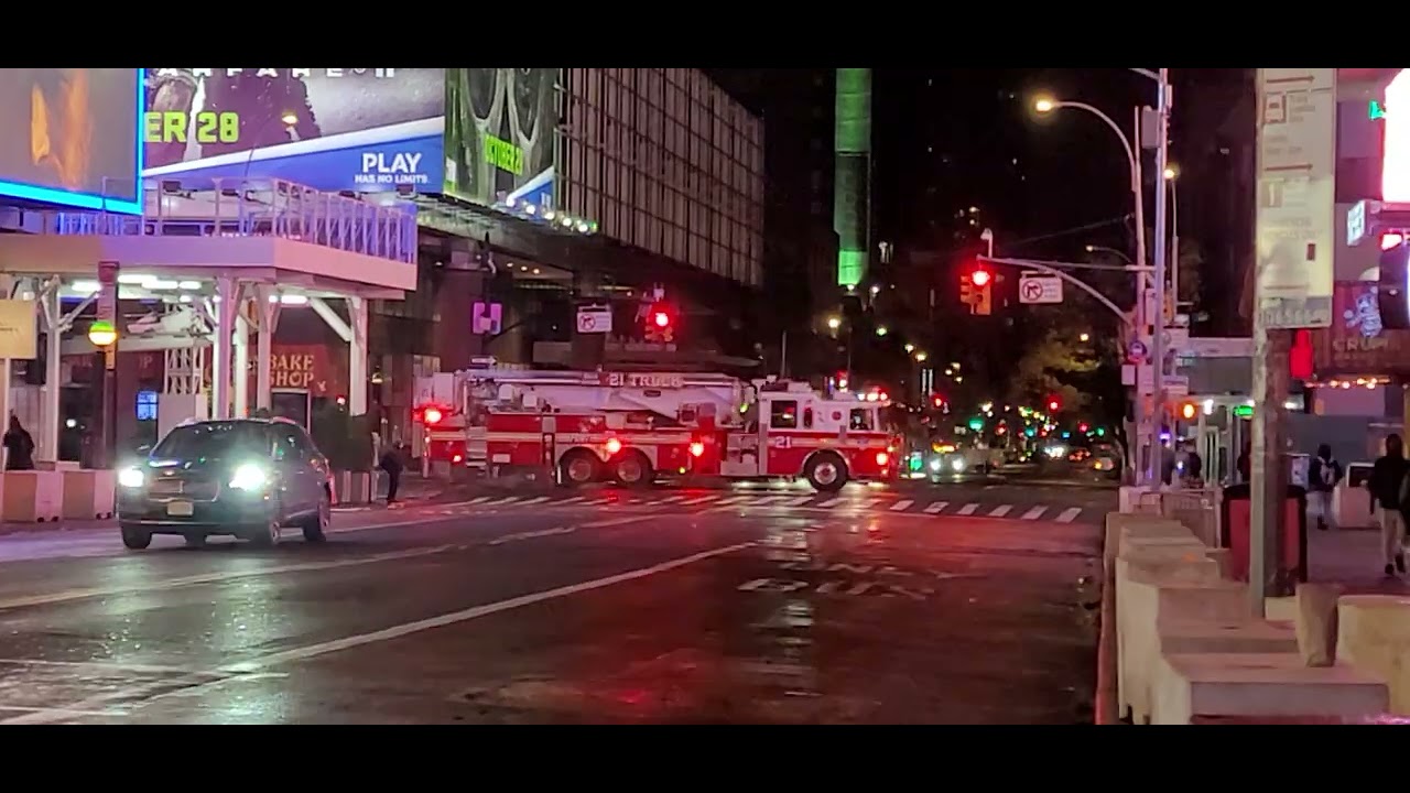 FDNY Ladder 21 Responding On 8th Ave In Midtown West, Manhattan, New ...