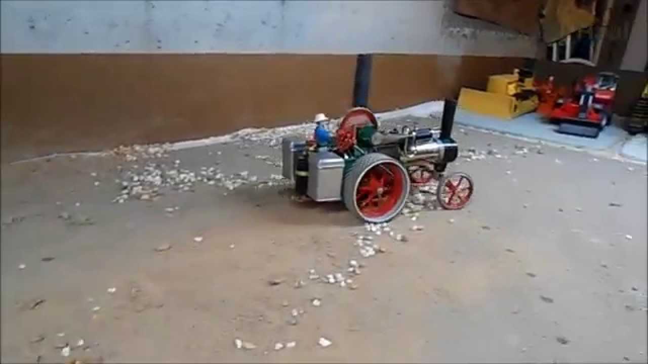 RC Tractor live Steam Traction Engine - YouTube