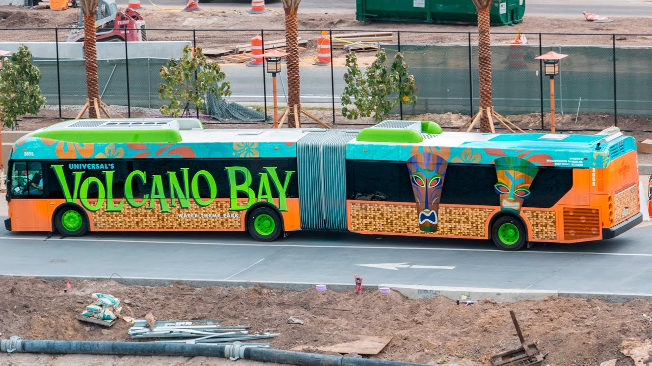 5/4/17 Volcano Bay construction updates with a little Wet N Wild and ...
