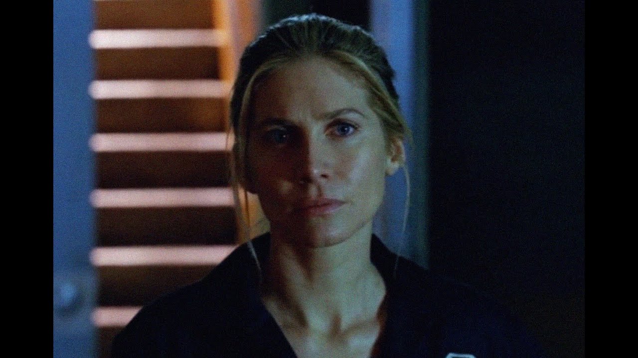 Juliet Burke - 215 - Juliet looks for James - LOST - YouTube