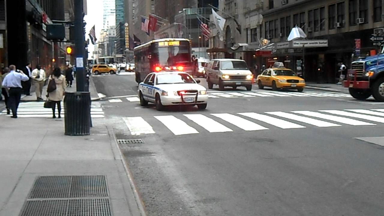 NYPD Code 3 Response - YouTube