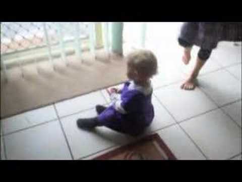 The Real Bum Dance - Move Over Sarah Marie - YouTube
