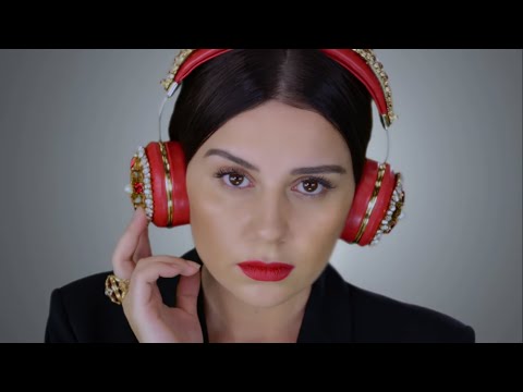 MERVE ÖZBEY - TOPSUZ TÜFEKSİZ (Official Video)