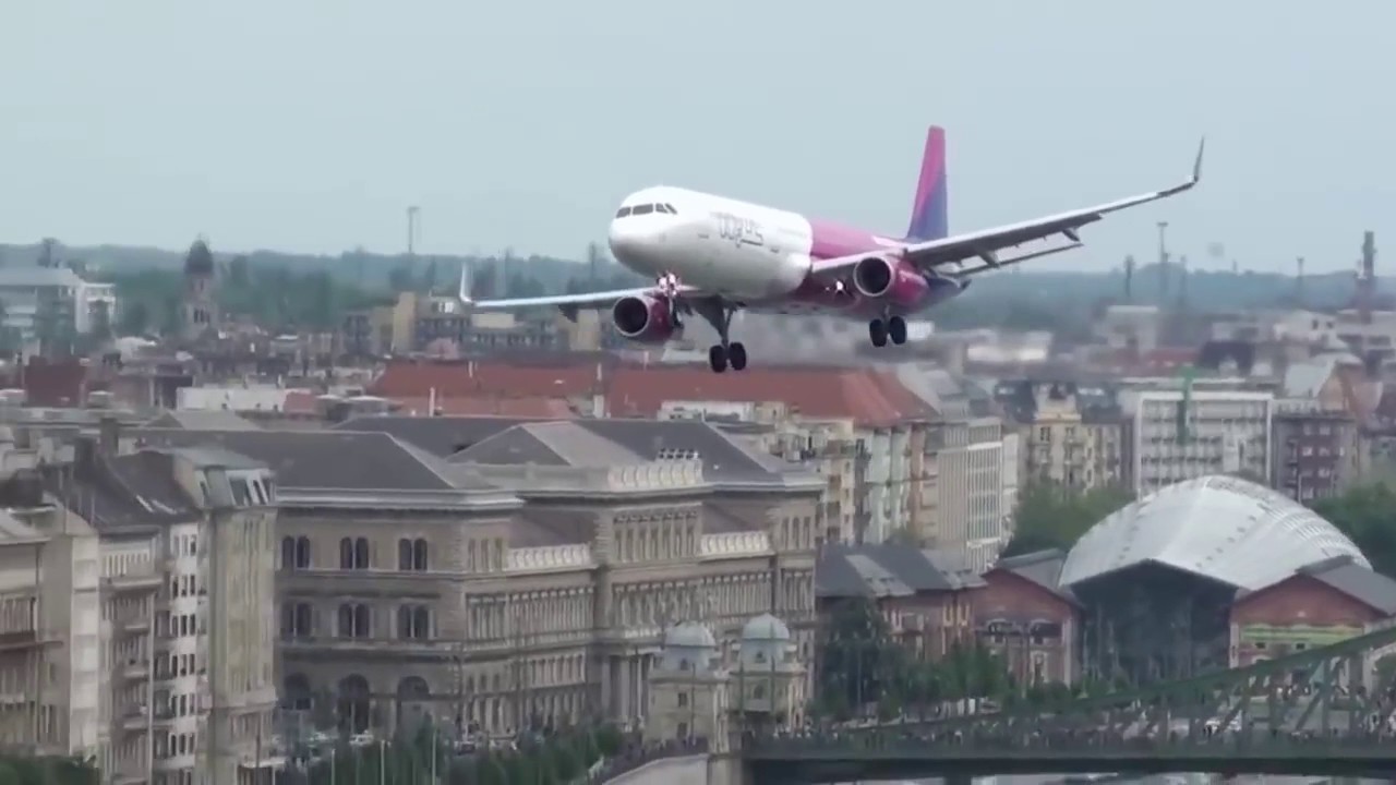 TOP 10 EXTREMELY CRAZY FLIGHTS =HD= CRAZY LOW FLIGHTS OF PASSENGER ...