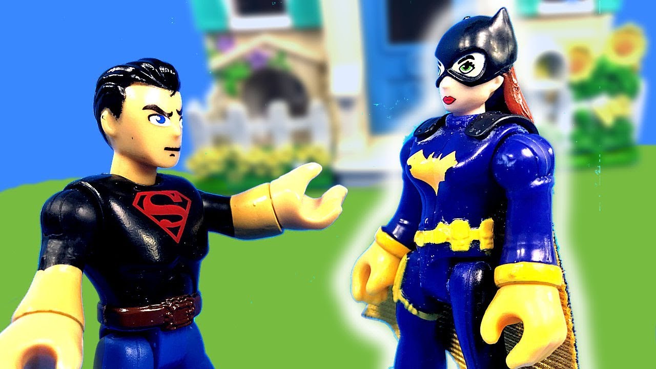 Imaginext Superboy Visits Batgirl at Home and Batman Beyond Doesn't ...
