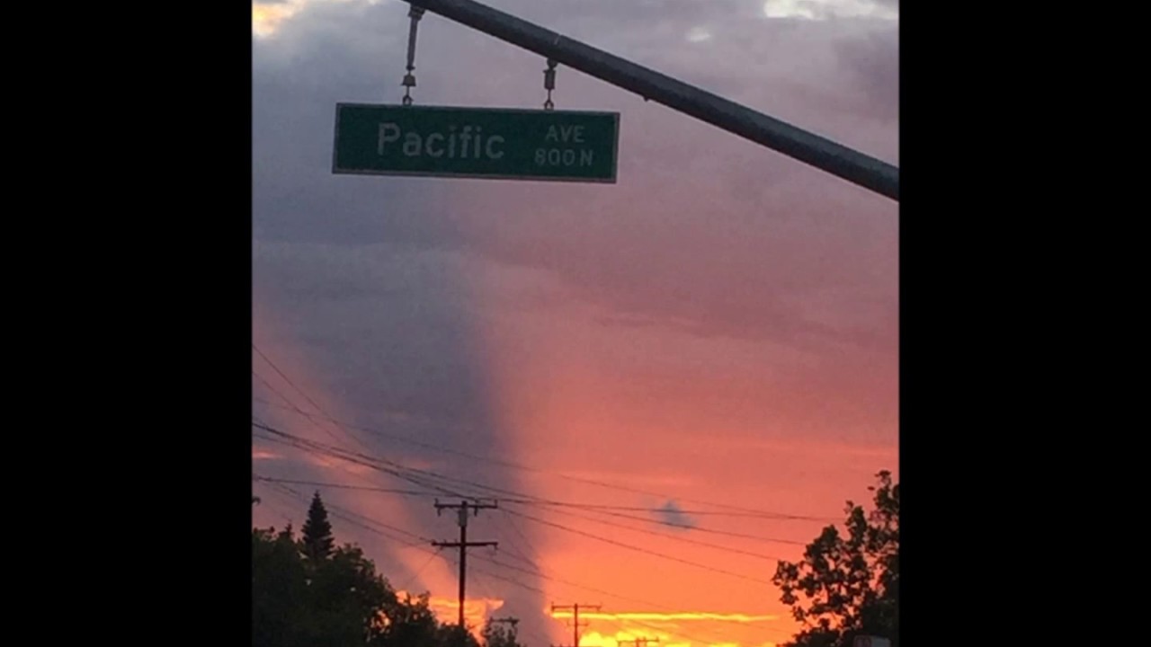 Dark Rays During Red Sunset over Santa Ana/Orange CA - YouTube