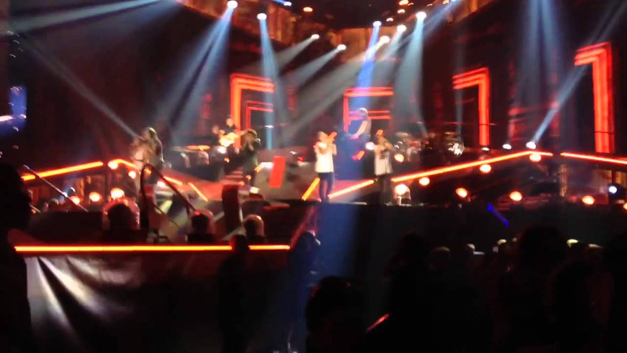 One Direction- Right Now (Live in Dallas, TX 2014) - YouTube