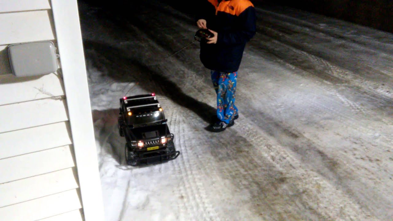 Zach with new bright hummer h2 rc review - YouTube