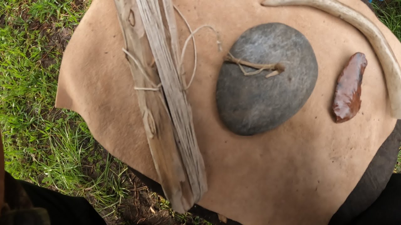 How to make a primitive bone fish hook from a chicken bone!!! - YouTube