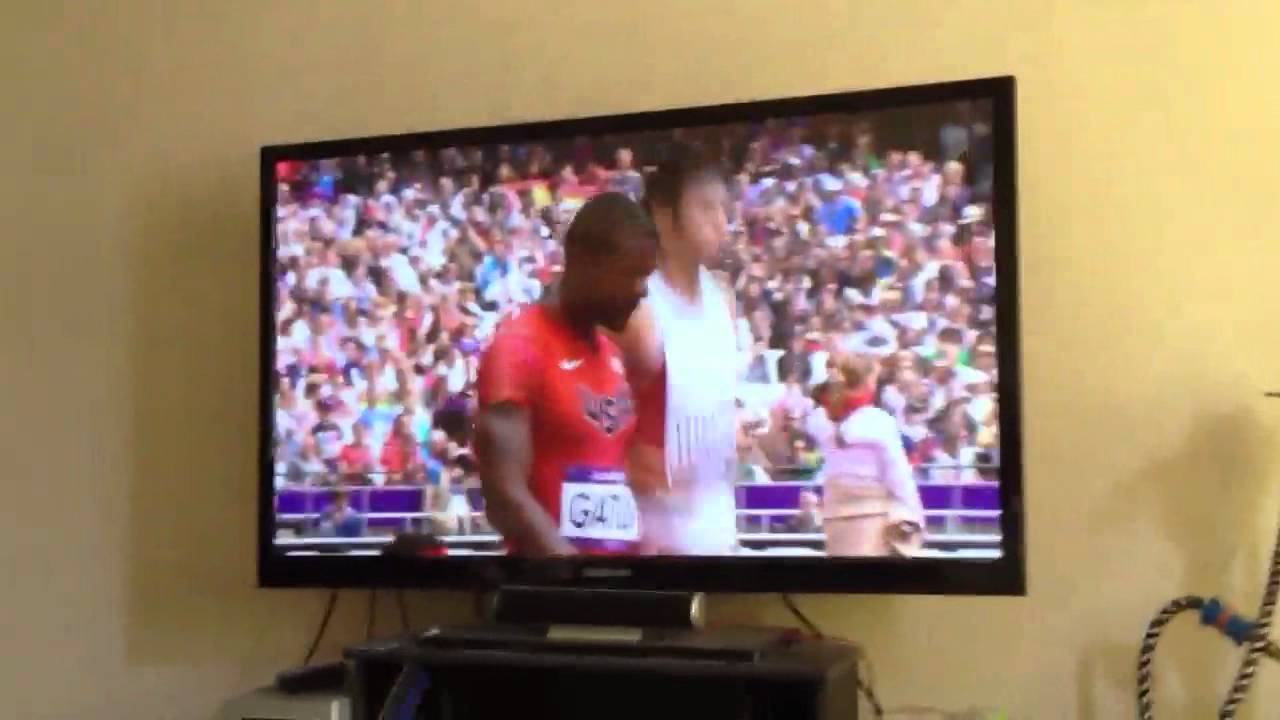 100m Runner Falls Into Hole - London 2012 Olympics - YouTube