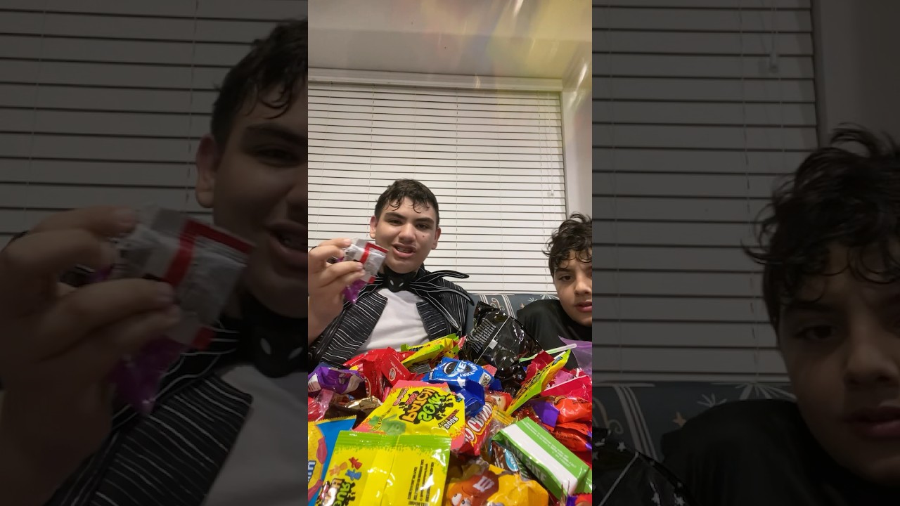 Our spooky candy stash 🎃 - YouTube