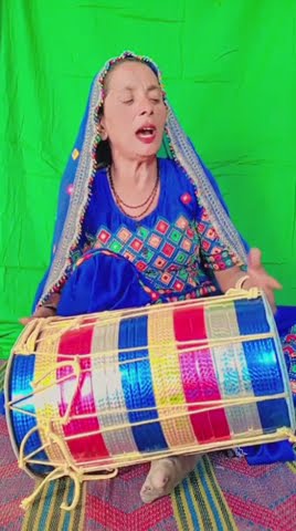 Singer sahiba faqeer - YouTube