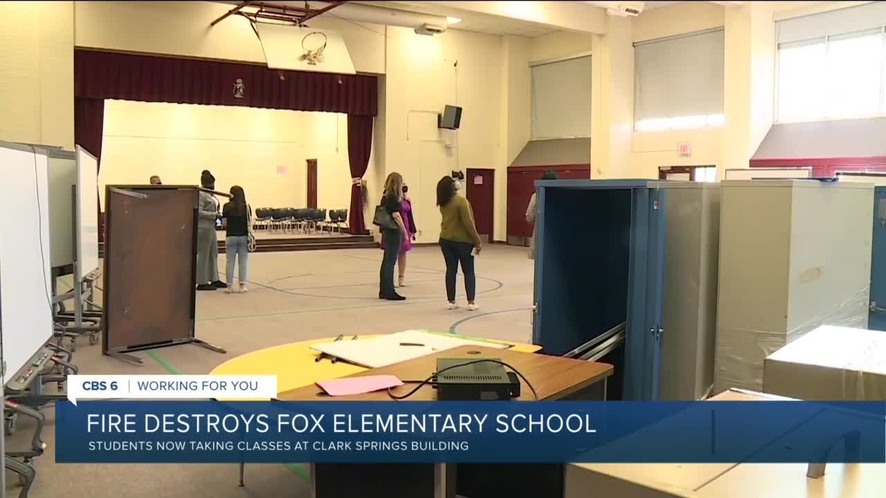 Fox Elementary students transition to new home at Clark Springs - YouTube