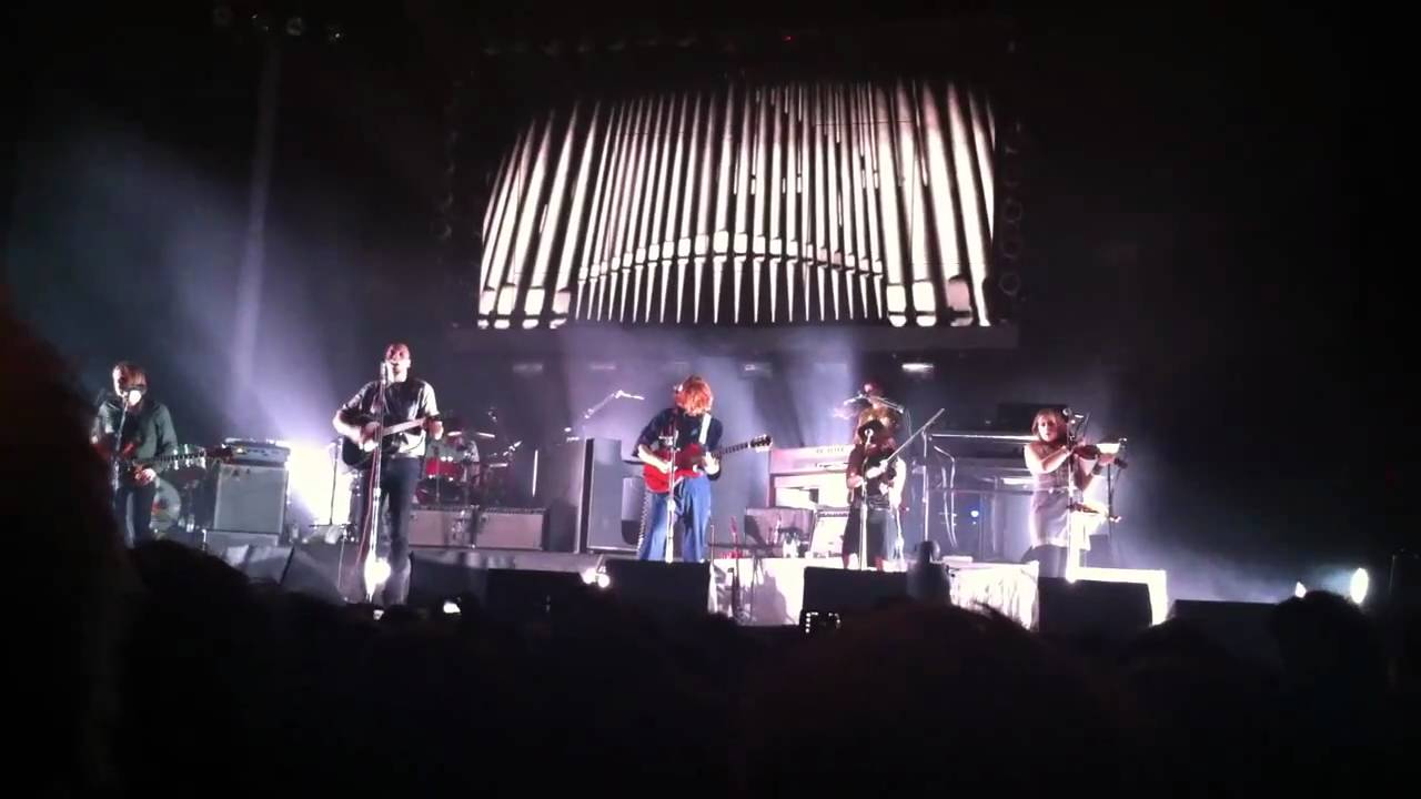 Arcade Fire - Intervention @ O2 Arena - YouTube